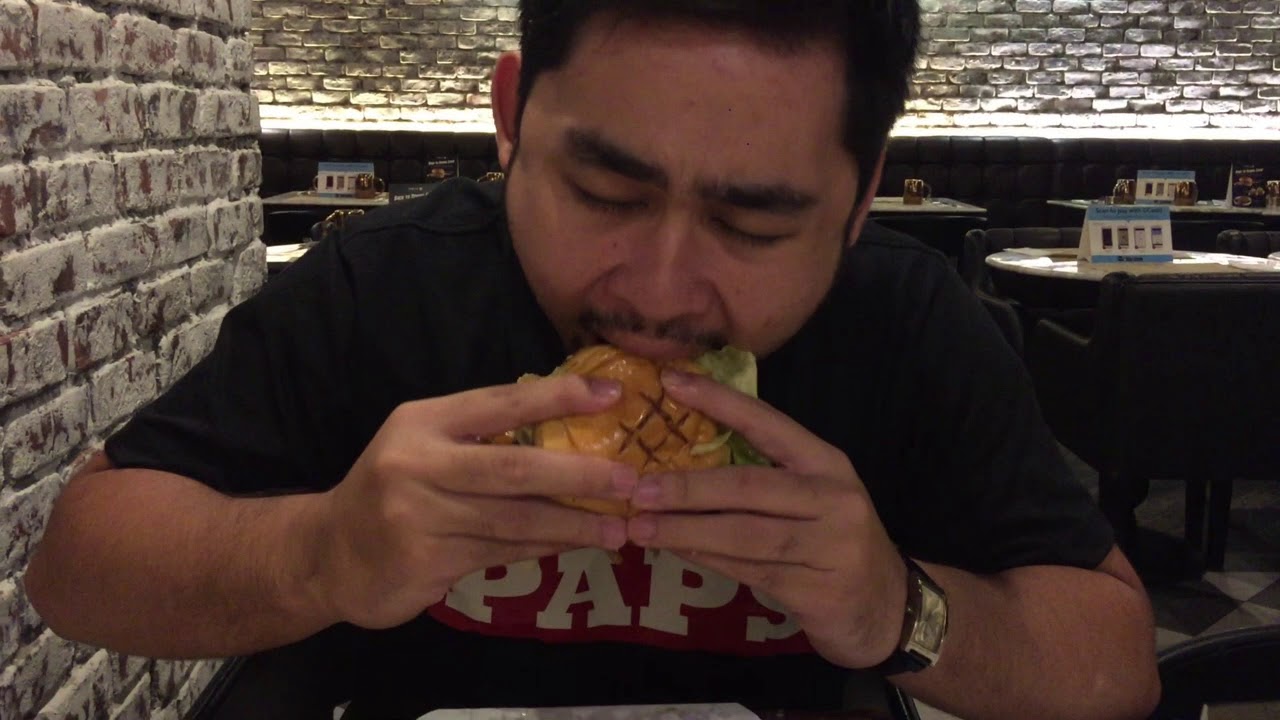 WELCOME TO THE CHUI SHOW! - YouTube