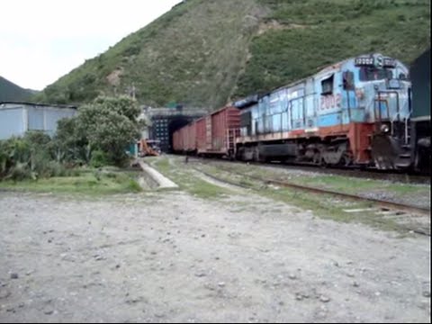 FSRR 4545 Tunel el Mexicano CONTAINER TRAIN - YouTube