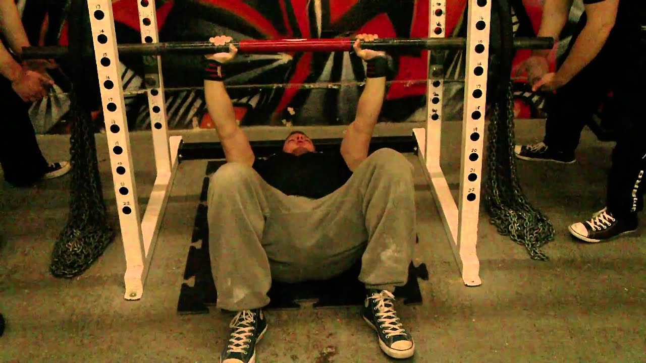 Close Grip Fat Bar Floor Press against 1 Chain/side: 87kg x 6 reps (PR ...