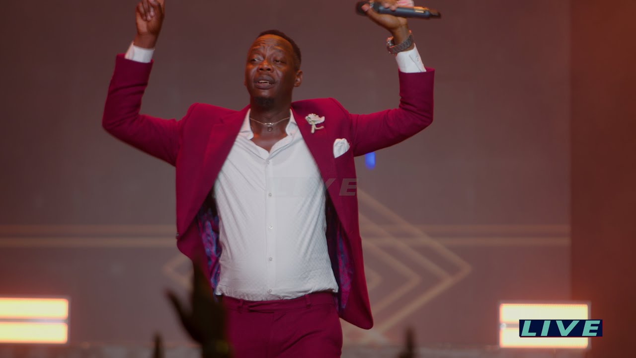 Mesach SSemakula Performance at Ronald Mayinja's Concert at 47 Bwagamba ...