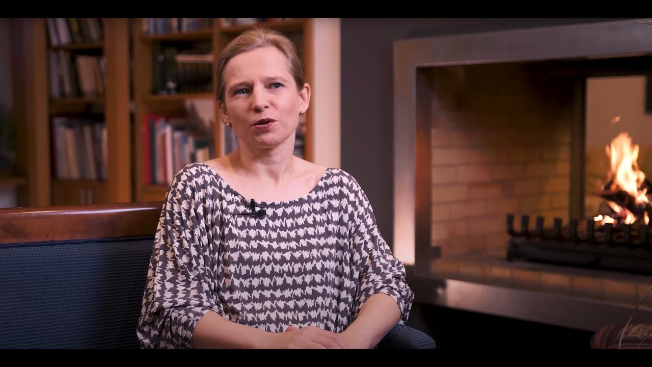 Agnese Irbe par Latvijā notiekošo 17.12.2021. - YouTube