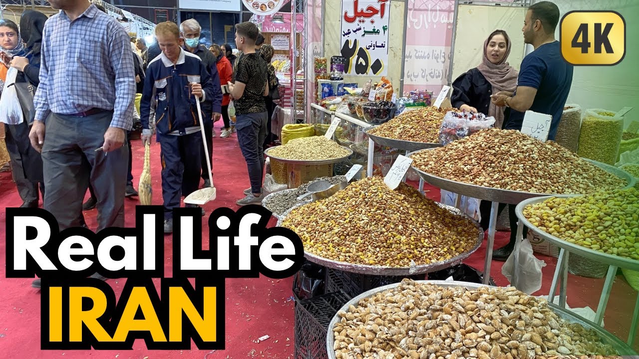 🇮🇷 IRAN Today : Shiraz City NightLife : grand bazaar Night Walk Vlog ...