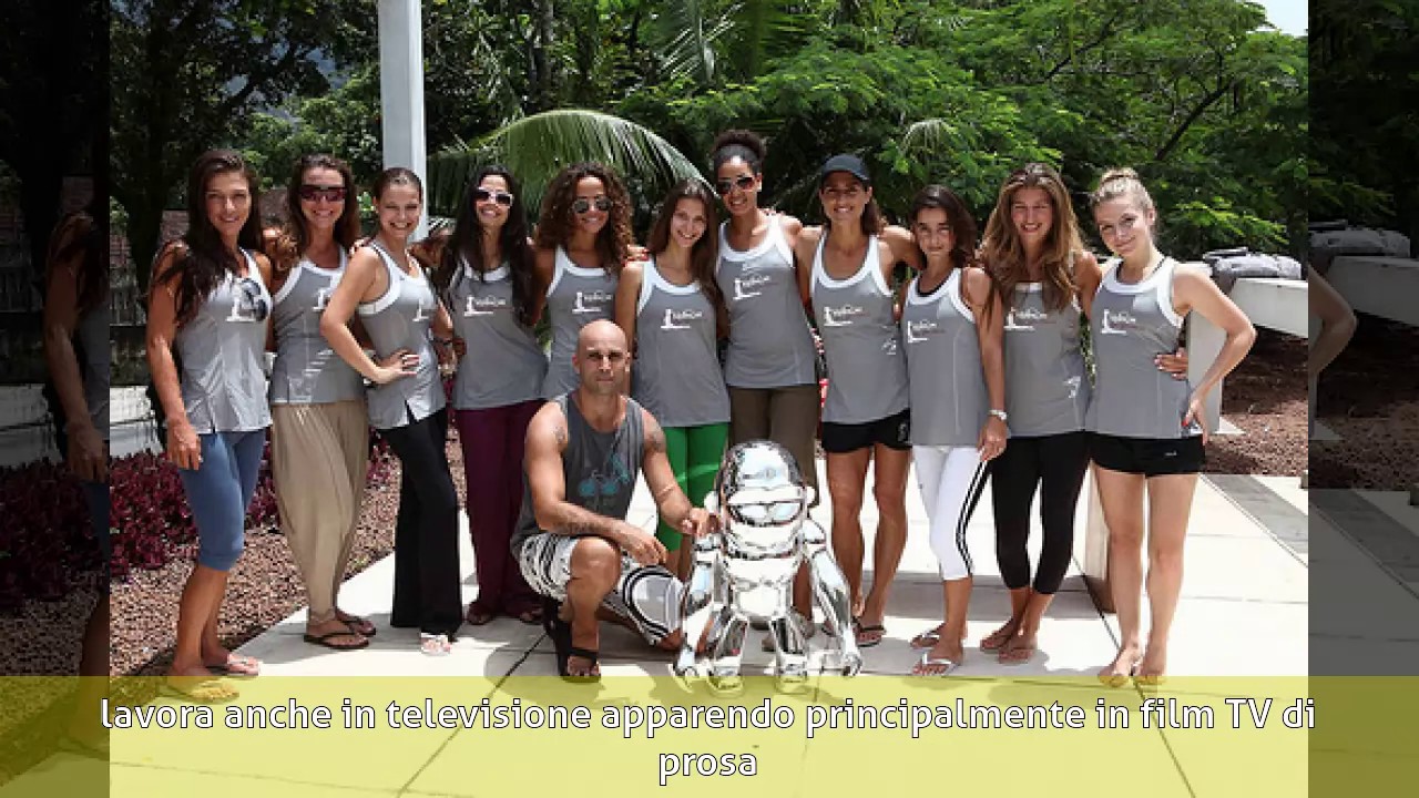 Daniela Gatti - Biografia - YouTube