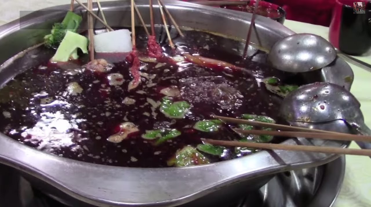 Sichuan Food: Chuan Chuan Xiang - YouTube