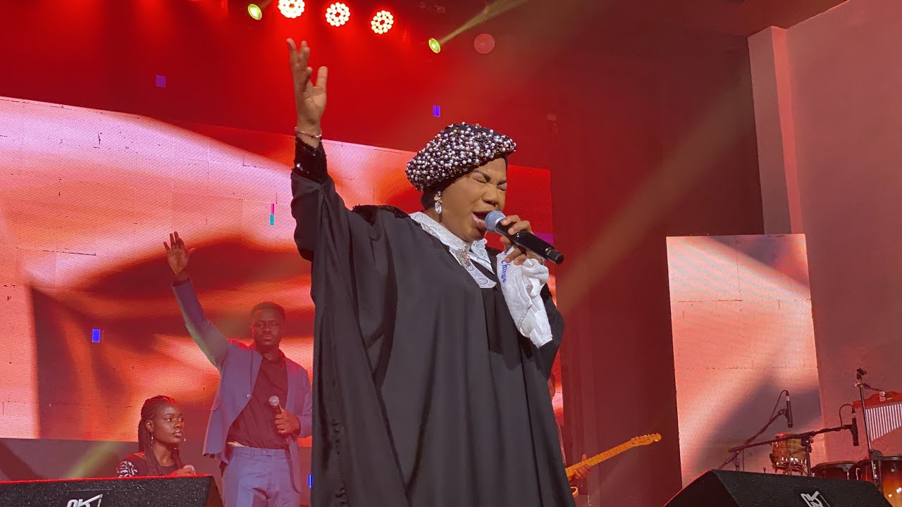 Mercy Chinwo Performance at Efe Grace Grace Effect Concert 2023 - YouTube