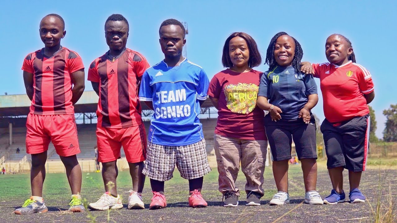 L'incroyable équipe de football naine a choqué tout le monde | Nés ...