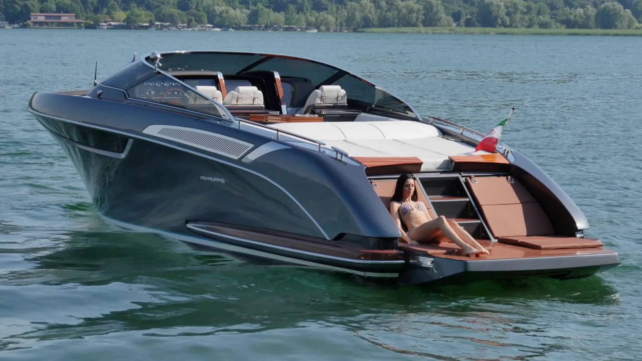 Video: Riva Rivamare | BOOT Online