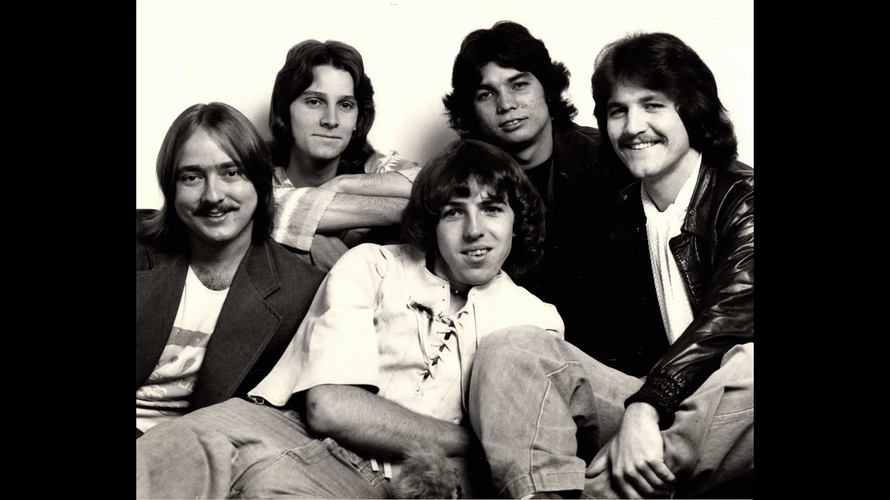 McLoud Live at the Herdie, Perth 1979 - YouTube