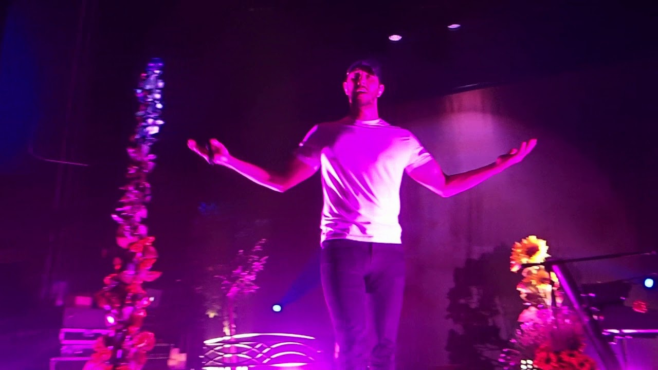 SoMo performs For You in NYC - YouTube
