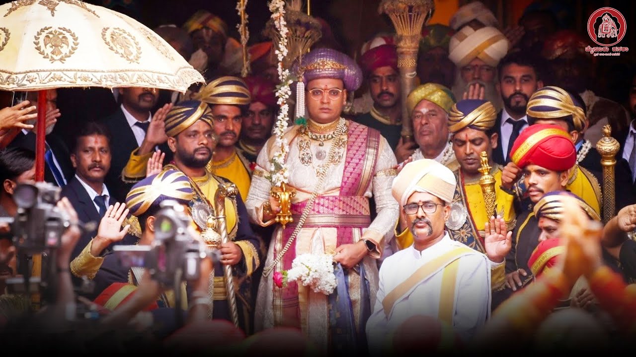Mysuru Dasara 2021 | Yaduveer Wadiyar | Banni Pooje | Mysore Palace ...