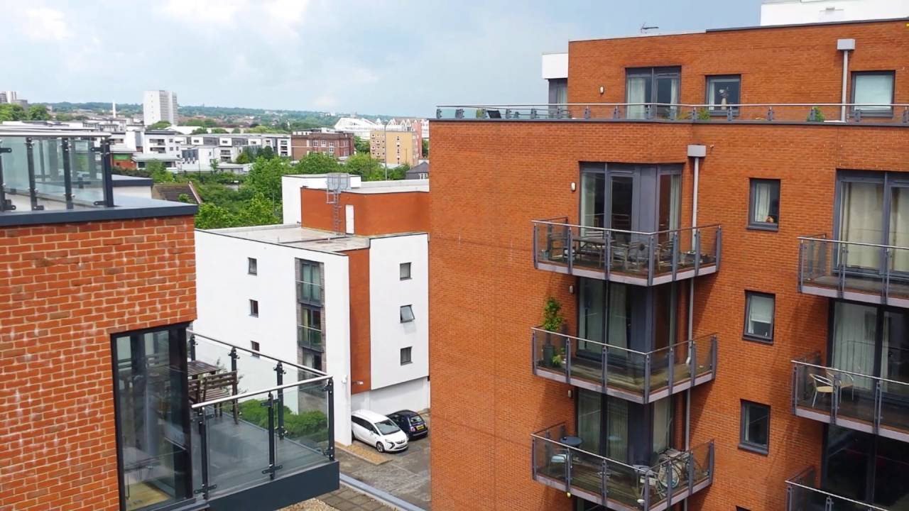 Apartment for rent in the Blake Building, Admirals Quays, Southampton ...