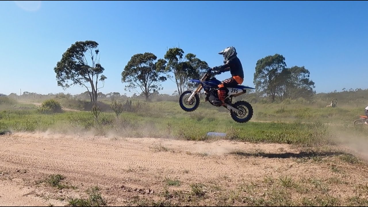 Kids RACING 65cc motorbikes Husky TC65 V Yamaha YZ65 2 of the best on ...
