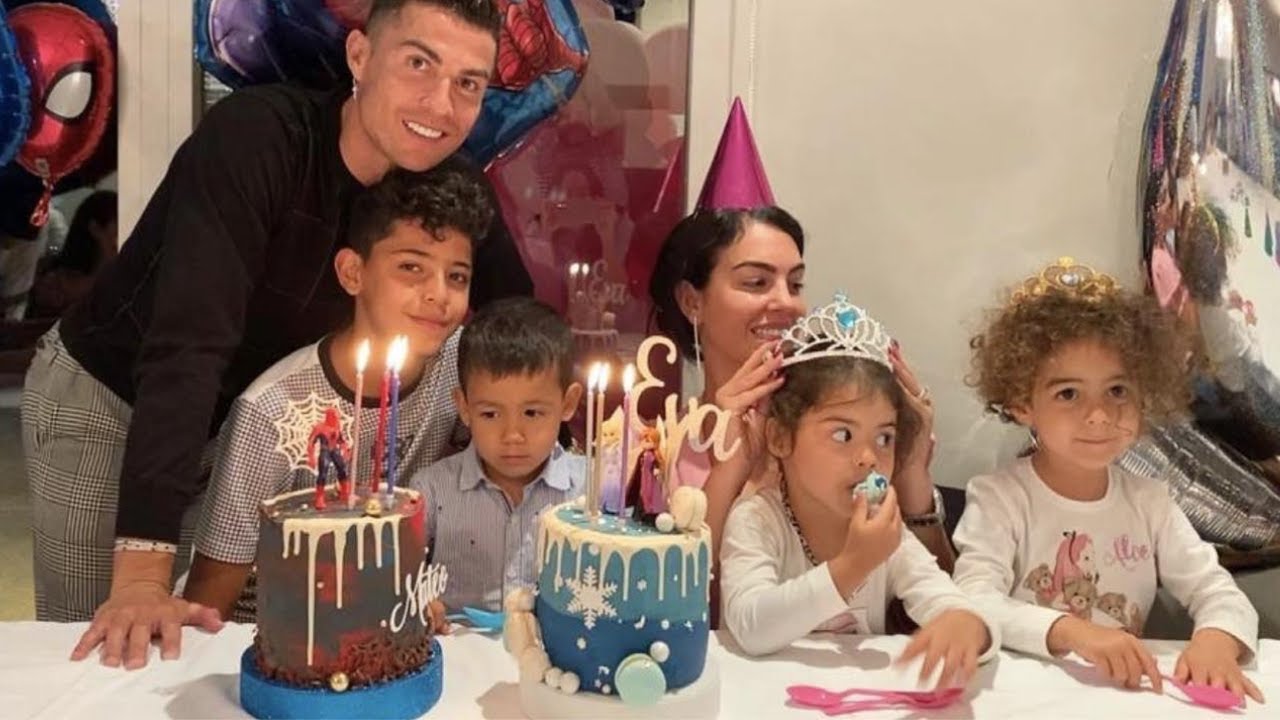Ronaldo BEST And FUNNIEST Moments At HOME - YouTube