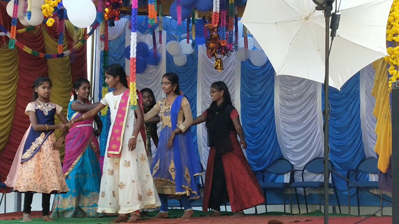 Apms 10th students performing ekadoputti song # apms santhipuram - YouTube