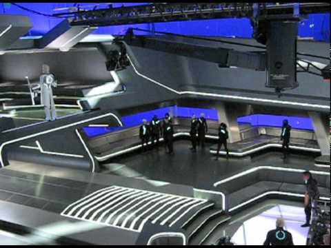 Tron Legacy (Behind the Scenes) - Overhead Graphlite Motion Control ...