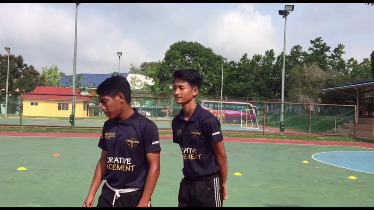 Example of 10 warm up and 10 drill in netball sport - YouTube