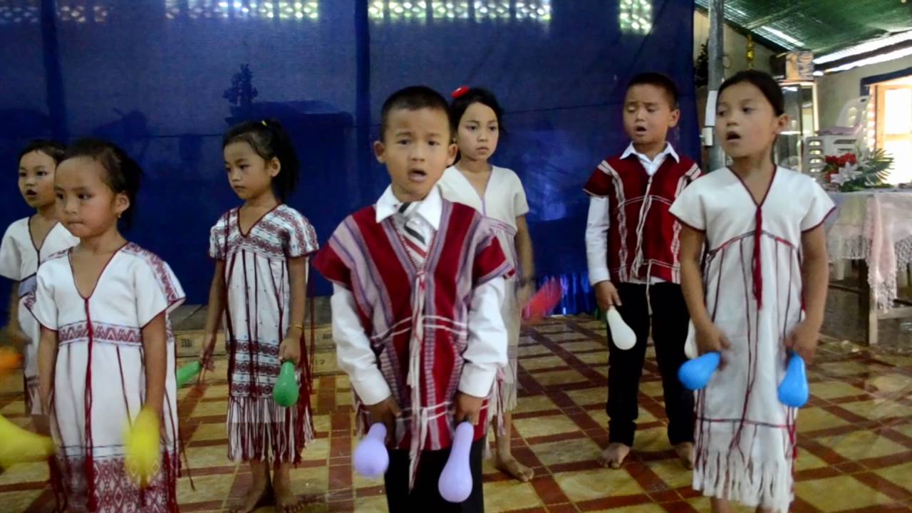 Karen God Song Noh poe 2015 9 - YouTube