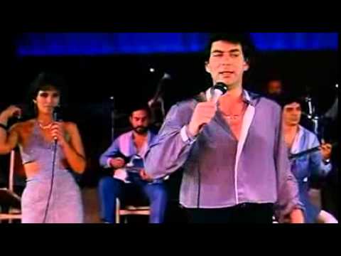 ΤΕΤΟΙΑ ΚΟΥΚΛΑ ΣΑΝ ΓΟΡΓΟΝΑ - YouTube