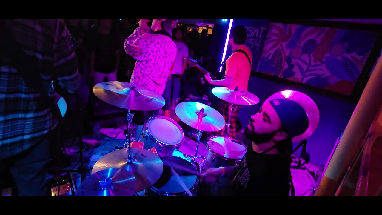 Red Hot Silly Pappas @ BSMT254 - YouTube