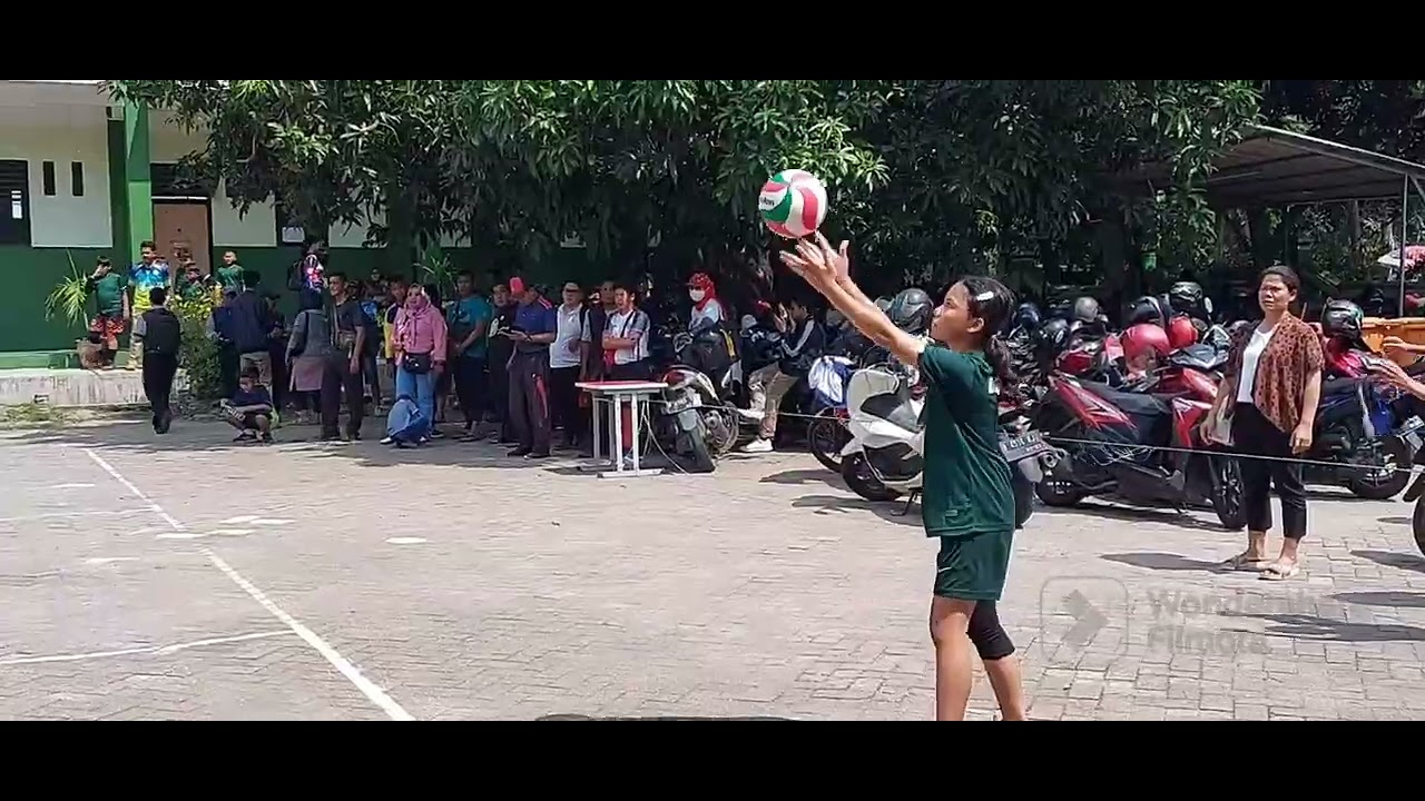 Bibit atlet baru Voli remaja putri dalam perlombaan O2SN Se-Kota Bekasi ...