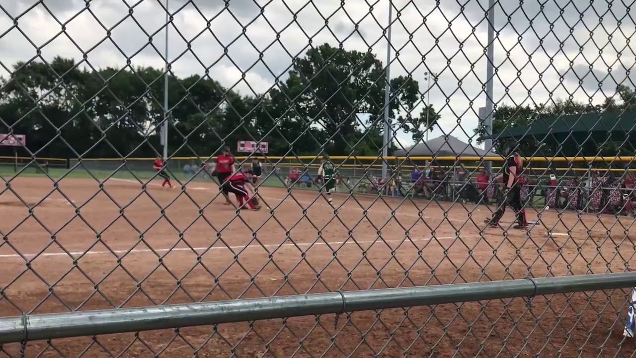 Bunt Single Fairborn Hot Shots - YouTube