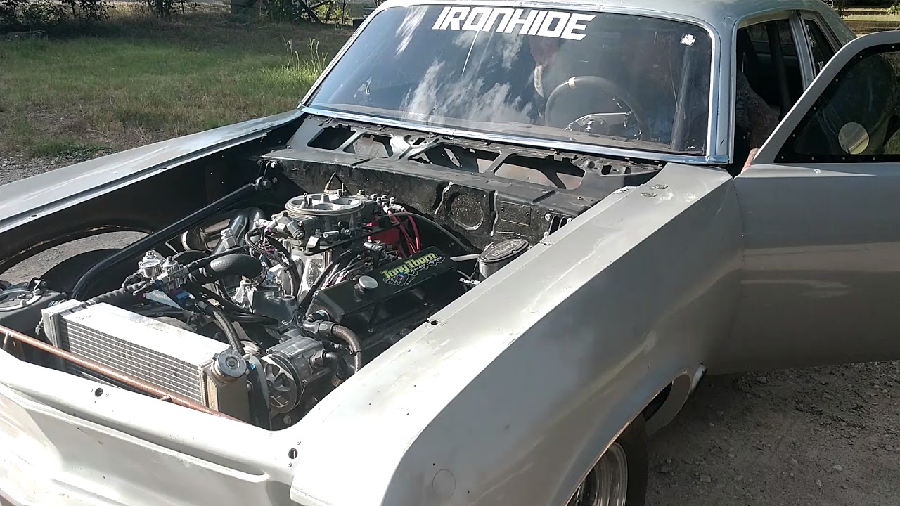 Small block Nova eating lunch - YouTube