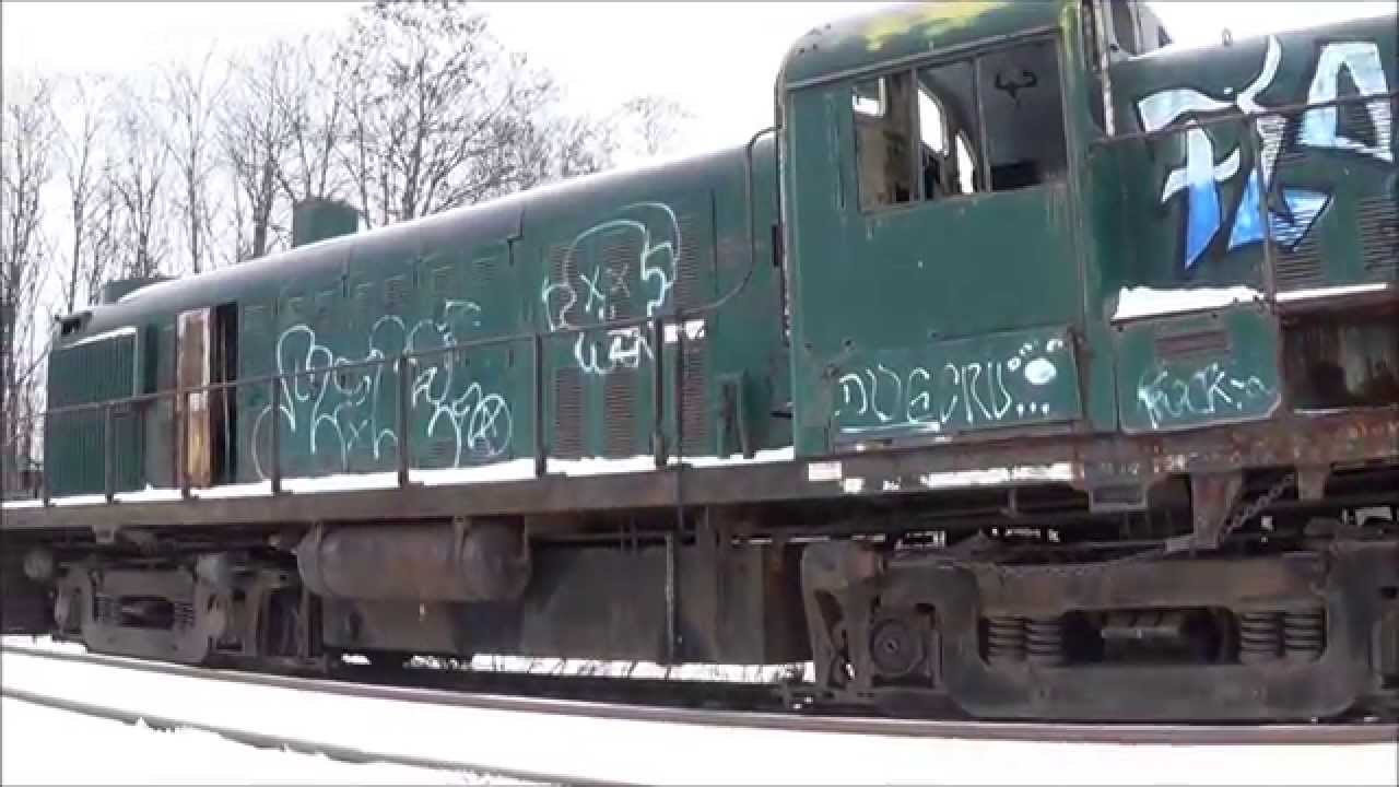 The Buffalo Southern RR Graveyard including Alco RS3, and Penn Central ...
