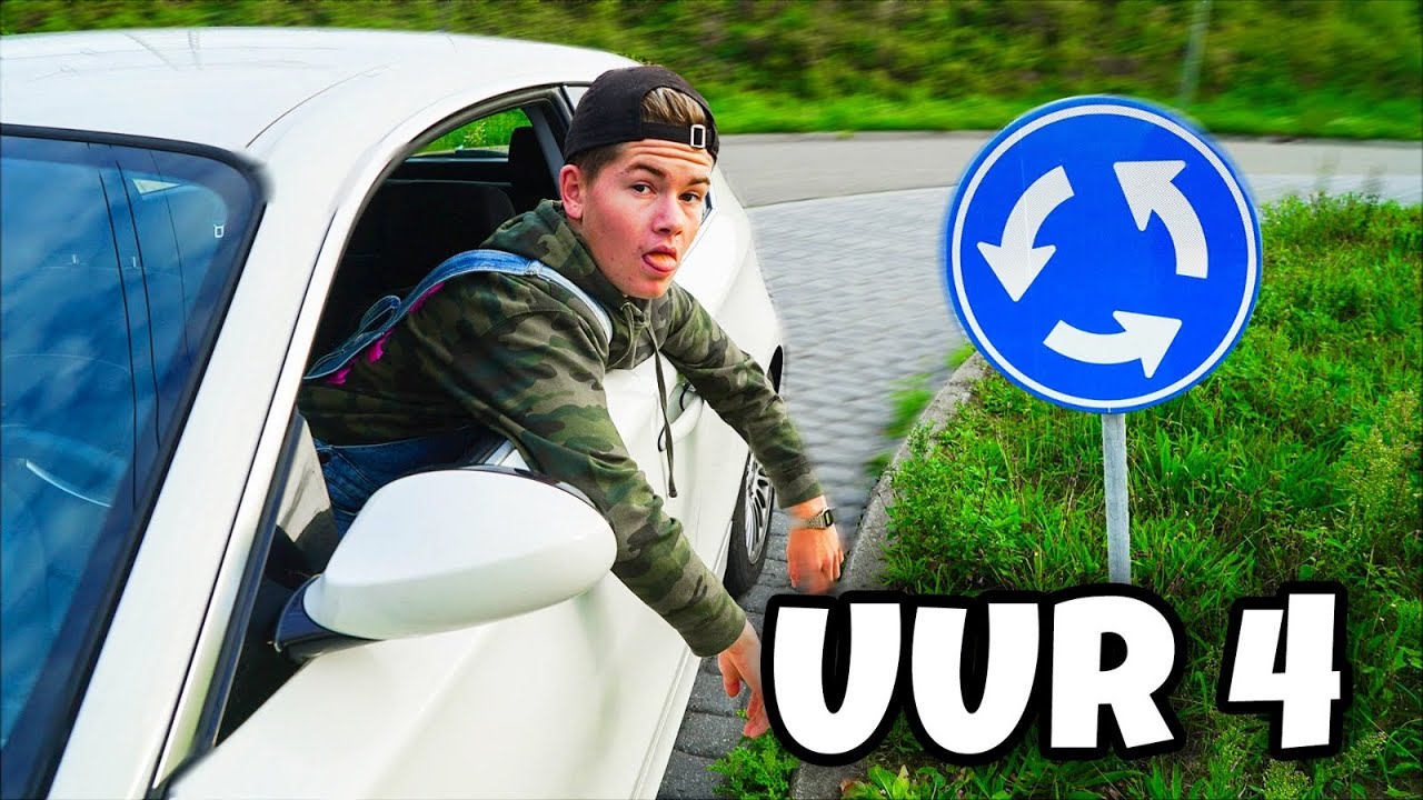 Wie Het Langst op de Rotonde Blijft Rijden Wint! - YouTube