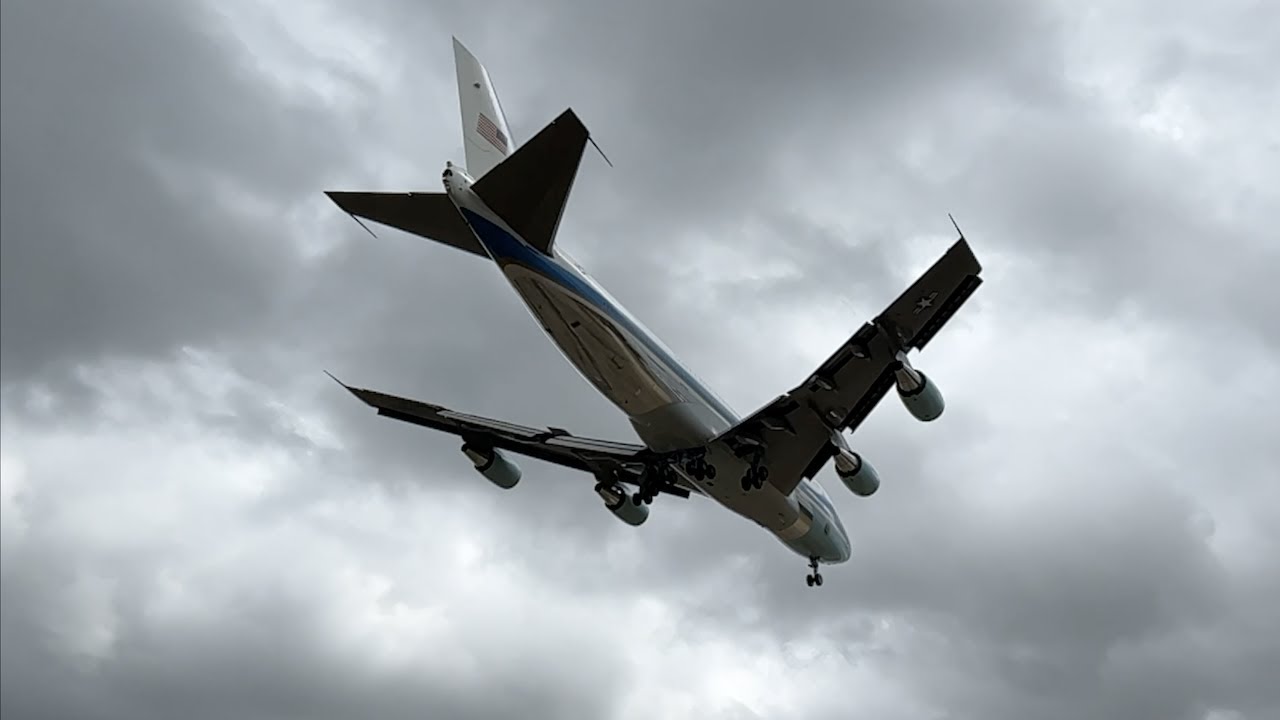 Air Force One Slo-Mo Arrival in Portsmouth, NH | Pease ANGB (PSM) - YouTube