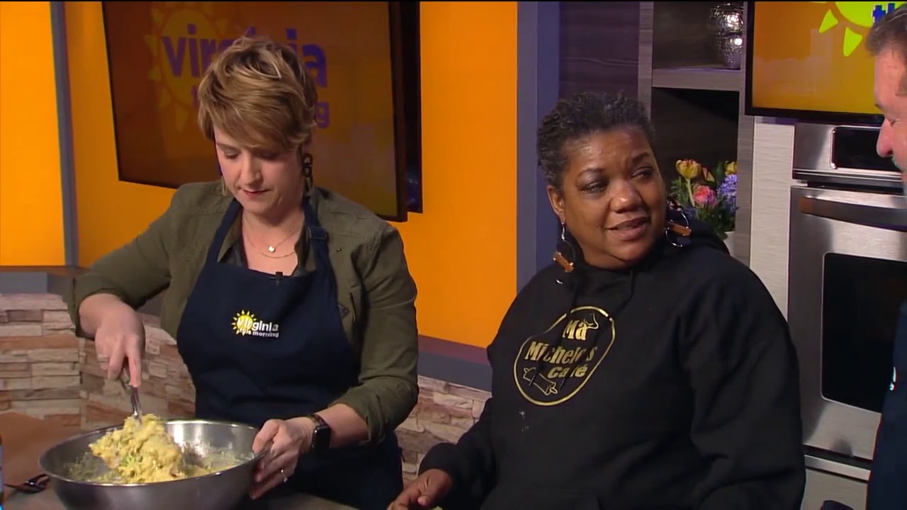 Secret Ingredient Revealed in Chef Ma Michele's Famous Cornbread - YouTube