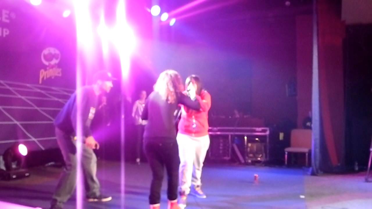 Female Battle Finale-Flashbox vs Pe4enkata - Beatbox Battle Worlds ...