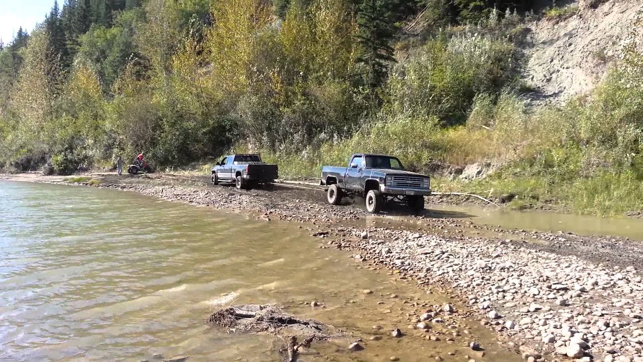 mudding grande prairie river.mp4 - YouTube