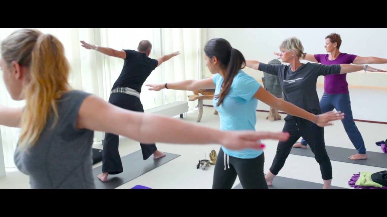 Dit is GAIA House of Yoga - YouTube