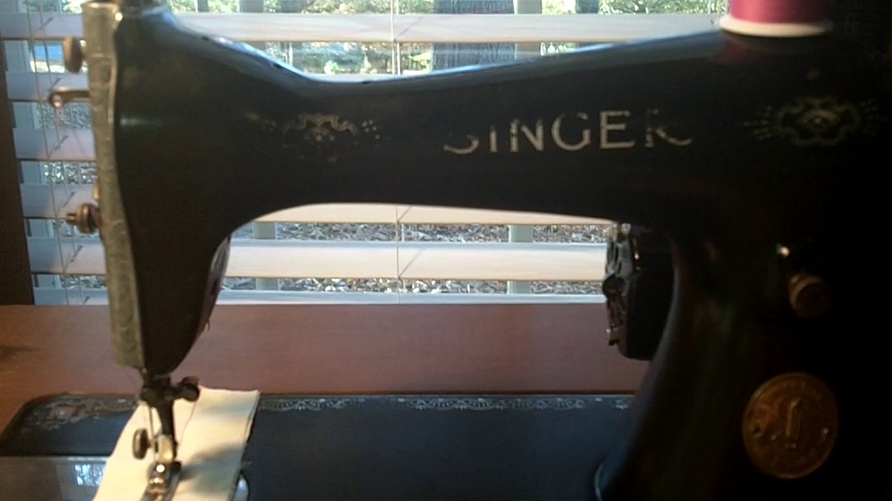 Machine Minute--The Singer 15 - YouTube