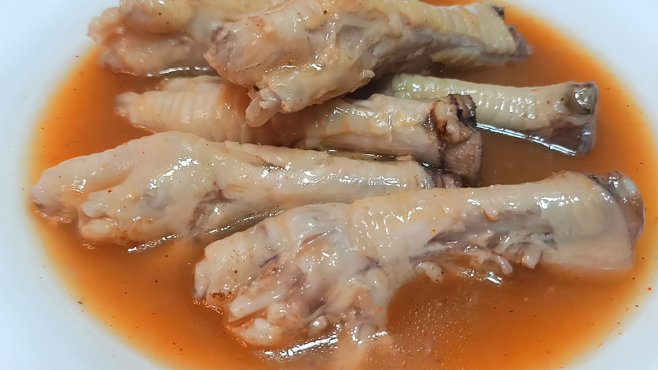 Homemade Chicken Panja Soup Recipe | How to Make Chicken Feet Soup ...