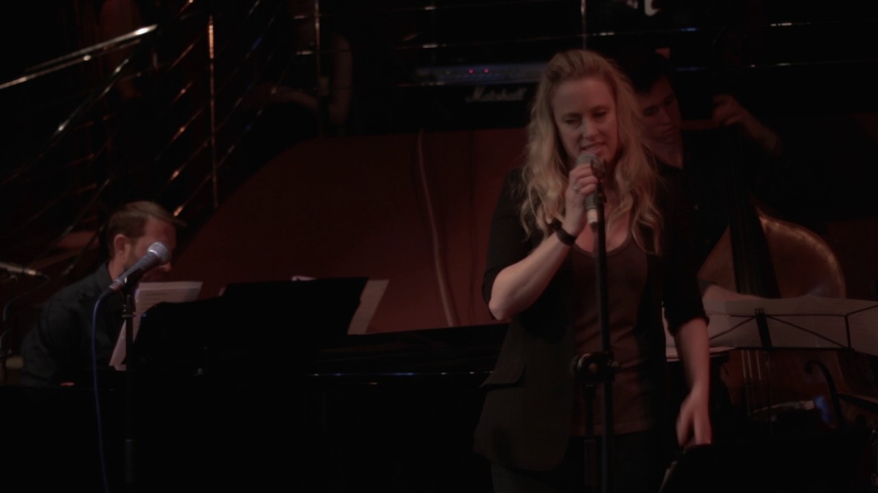 Emily Lynne sings "Say Goodbye" - YouTube