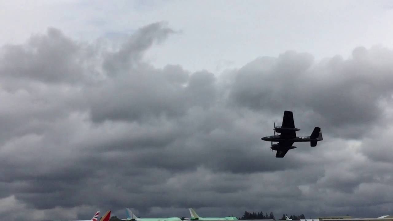 Grumman F7F Tigercat and F8F Bearcat - YouTube