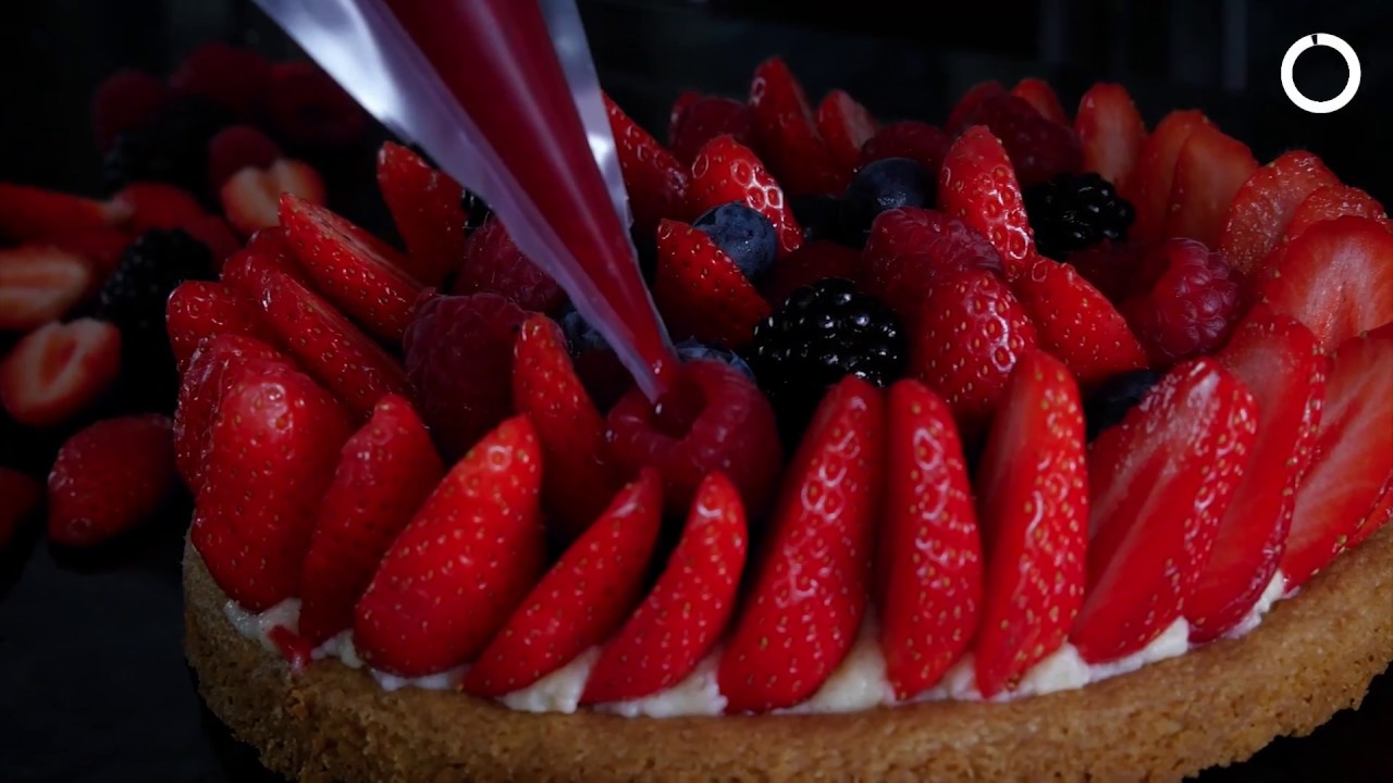 Tarte aux fruits rouges : Tutoriel pâtisserie - YouTube