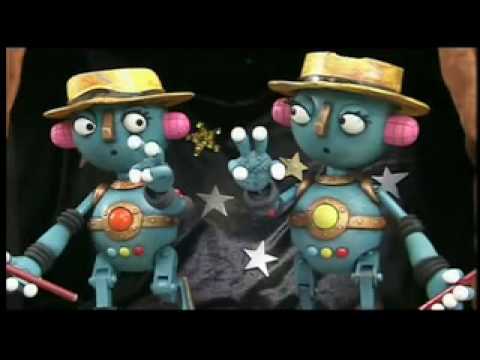 Little Robots in The Big Show - YouTube