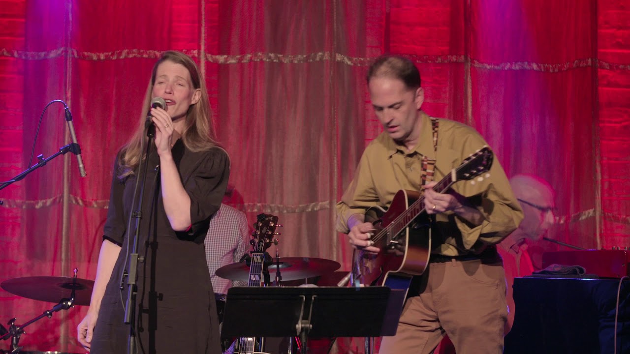 Smile - Jenny & Robin Bienemann - YouTube