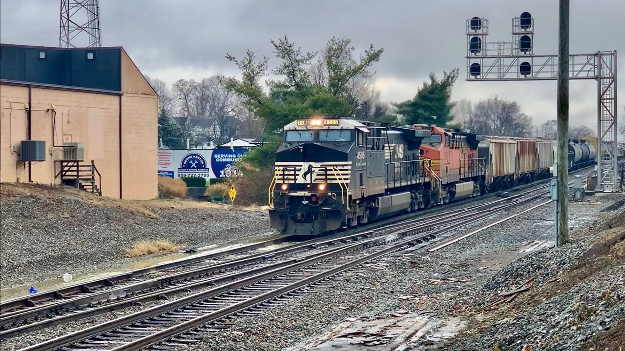 Train Needs Middle Locomotive & Manned Pusher Engine To Get Up Steep ...