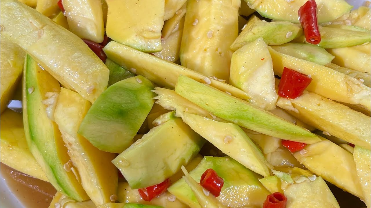 Green mangoes 🥭 🥭 (easy snack to make) 😋 - YouTube