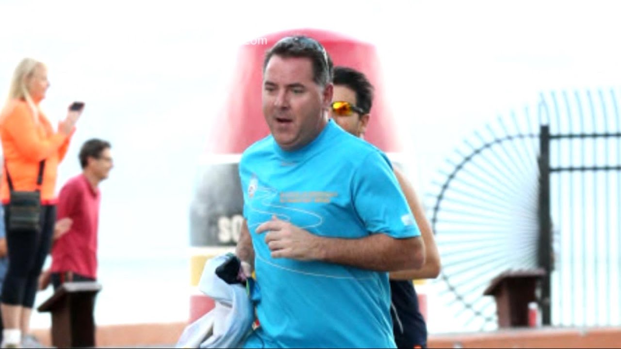 Strangers Jump in to Help Man Having a Medical Emergency While Running ...