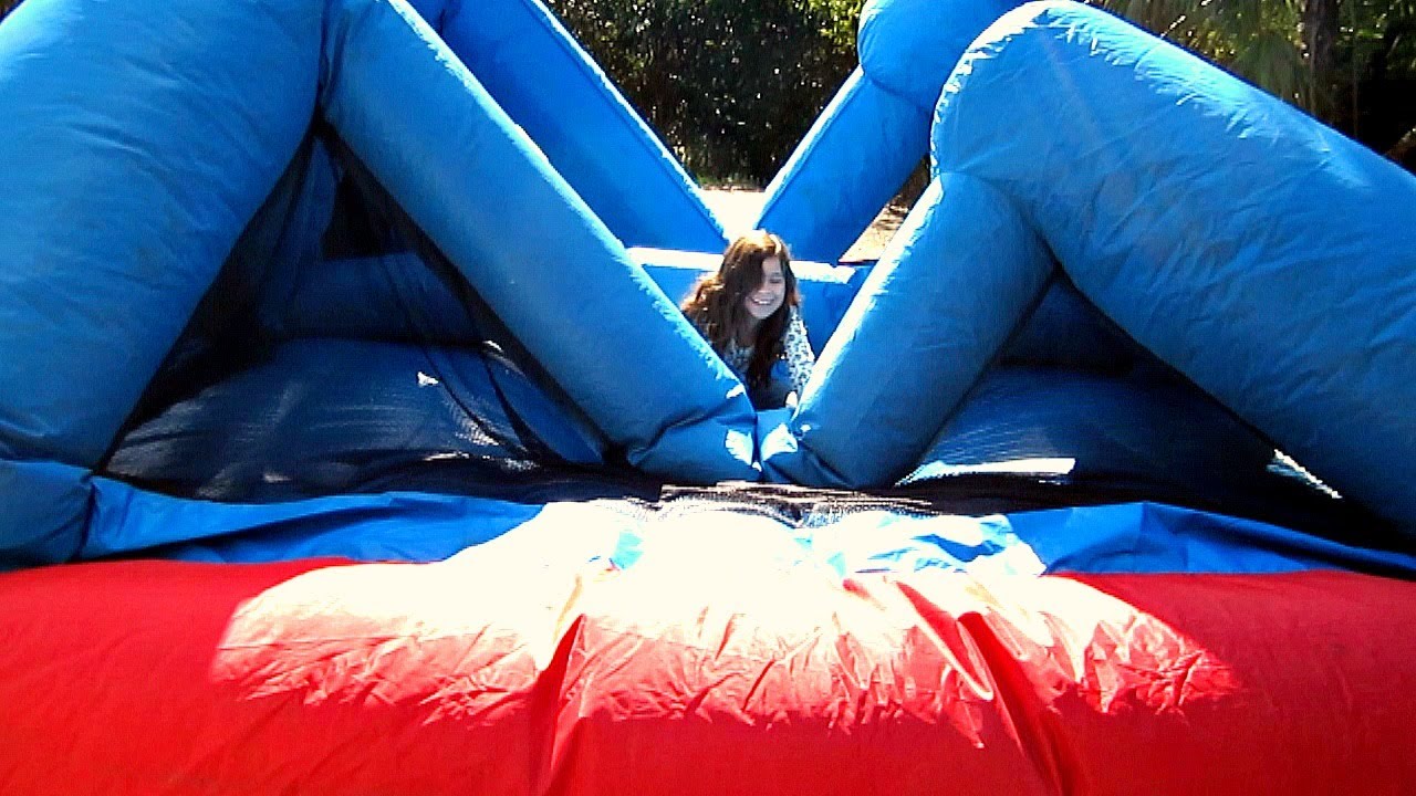 BOUNCE HOUSE FAIL - YouTube