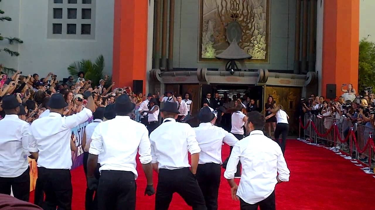 Step Up Revolution Premiere Flash Mob - YouTube