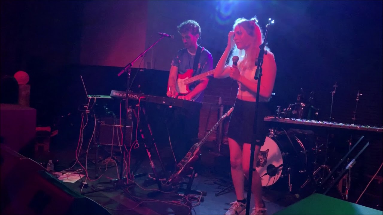 Magdalena Bay - Live at Resident, DTLA 4/30/2019 - YouTube