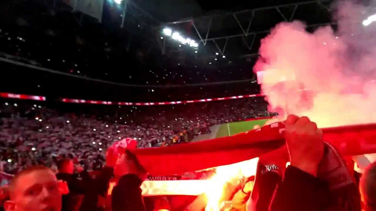 ENGLAND v POLAND | PYRO WEMBLEY 2013 - YouTube