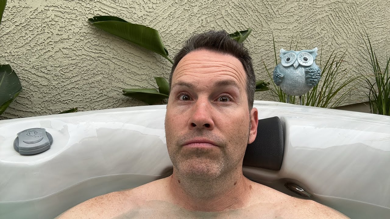 Hot Tub Streamer - YouTube