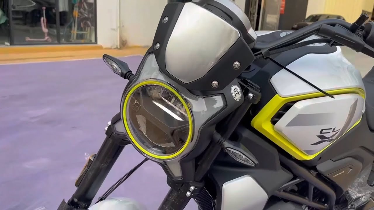 CFmoto 250 CLX MOST Details - YouTube