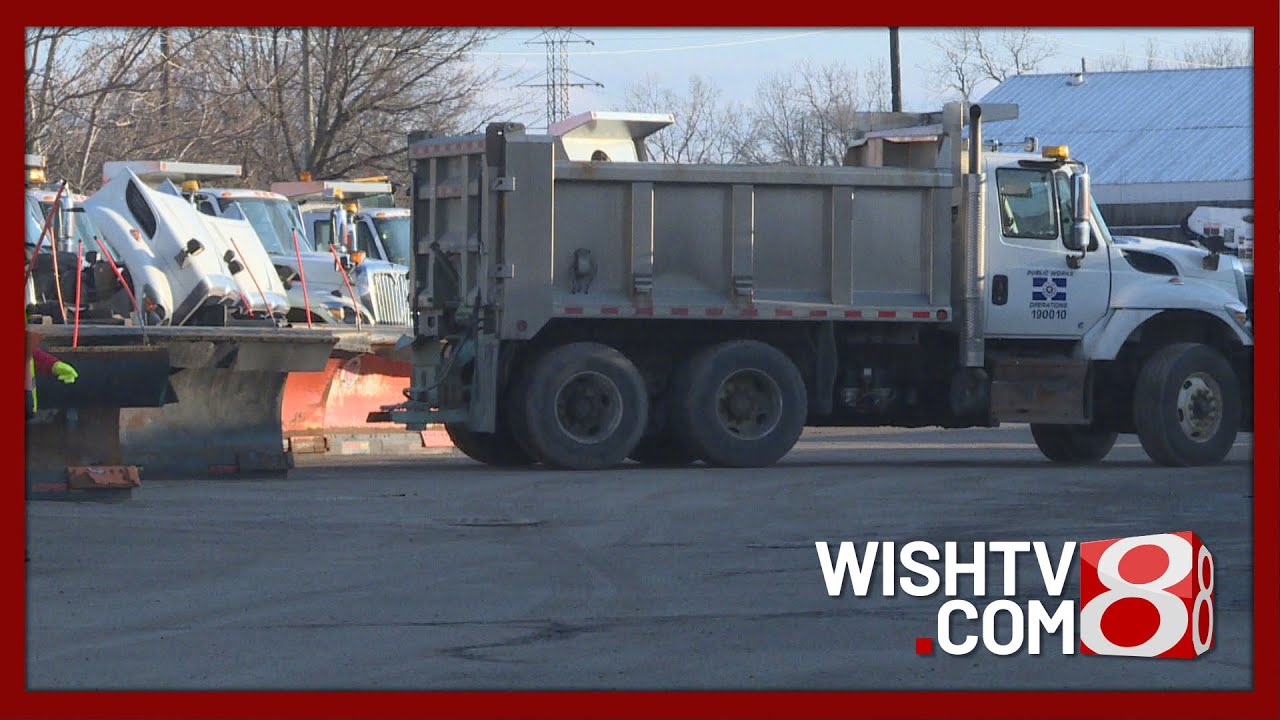City sends out 80 salt trucks ahead of winter storm - News 8 at 10 ...